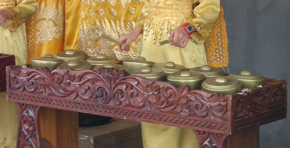 Reff Studio's - House Production: Alat Musik Tradisional Sumatera Barat