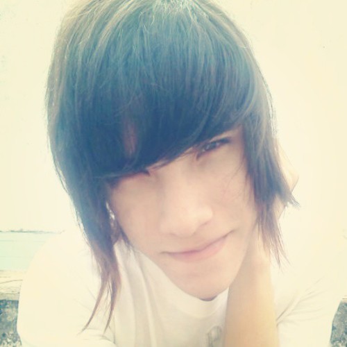 beautifulboysfaces: Emo Boy 13