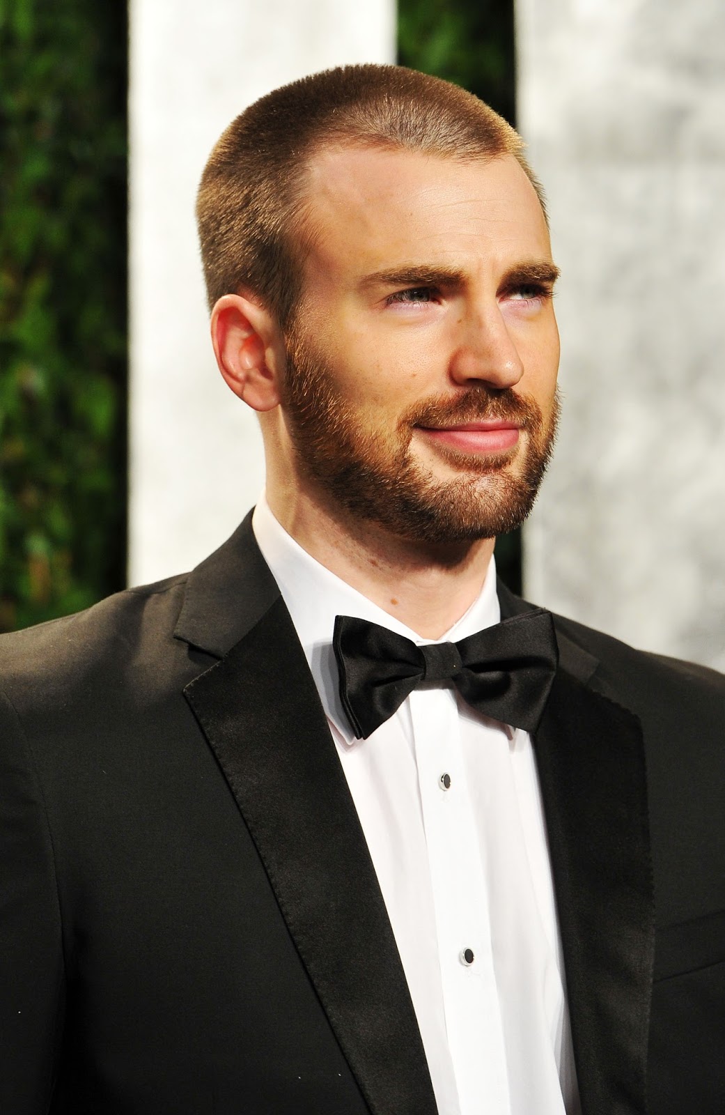 Chris Evans Smart HQ Photos at 2012 Vanity Fair Oscar Party Hosted By ...