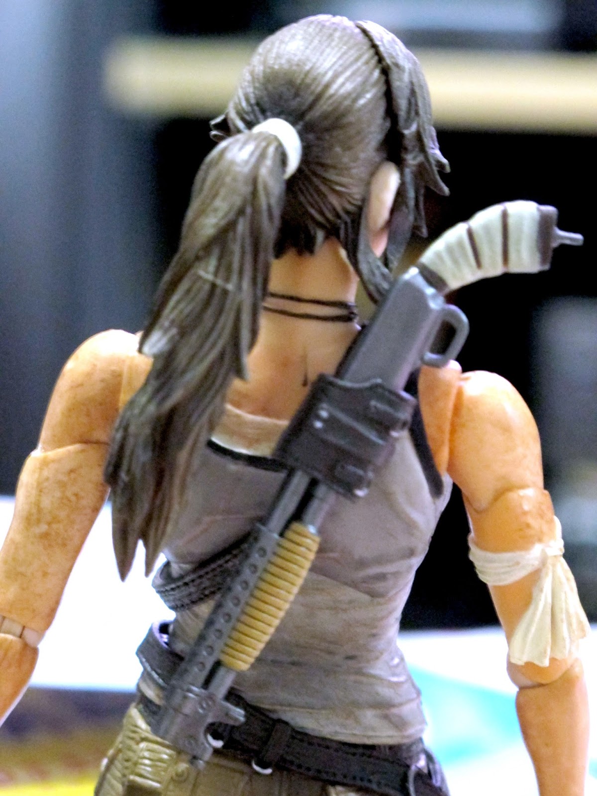 Psycho Ming: Square Enix Tomb Raider (Lara Croft) Play Arts Kai Figure