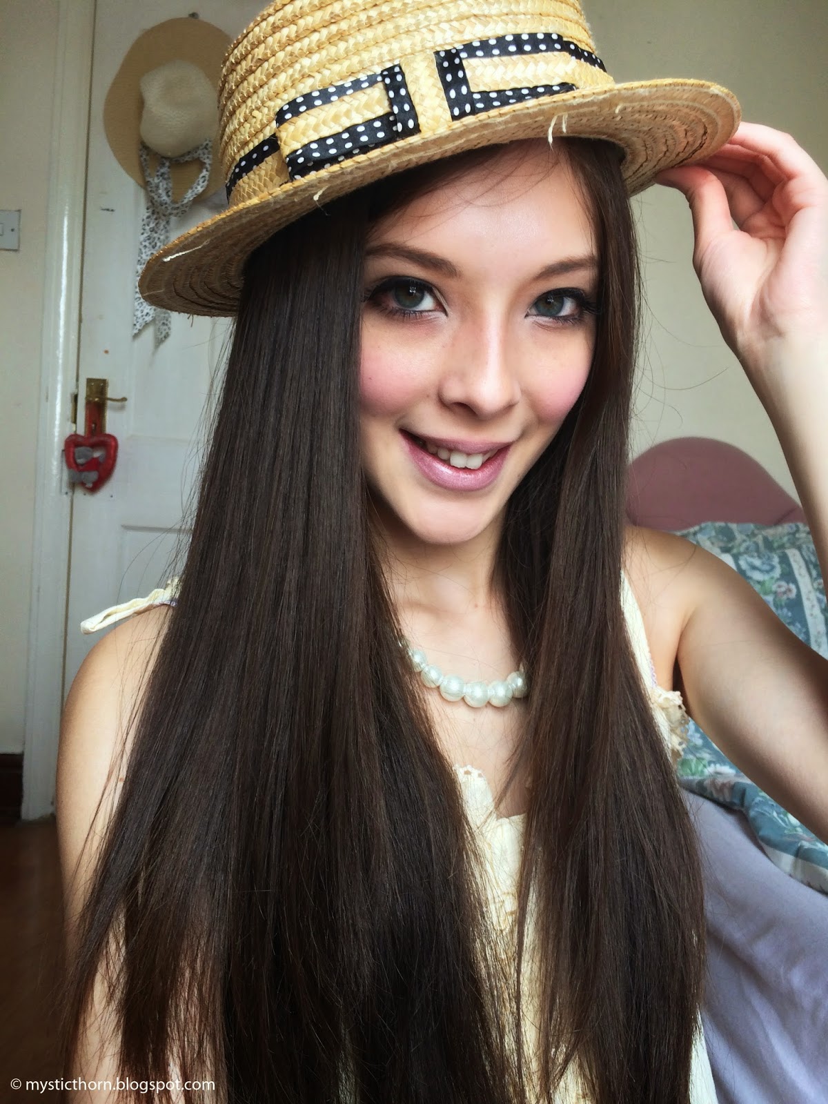 Sugar & Spice - Hello Lizzie Bee