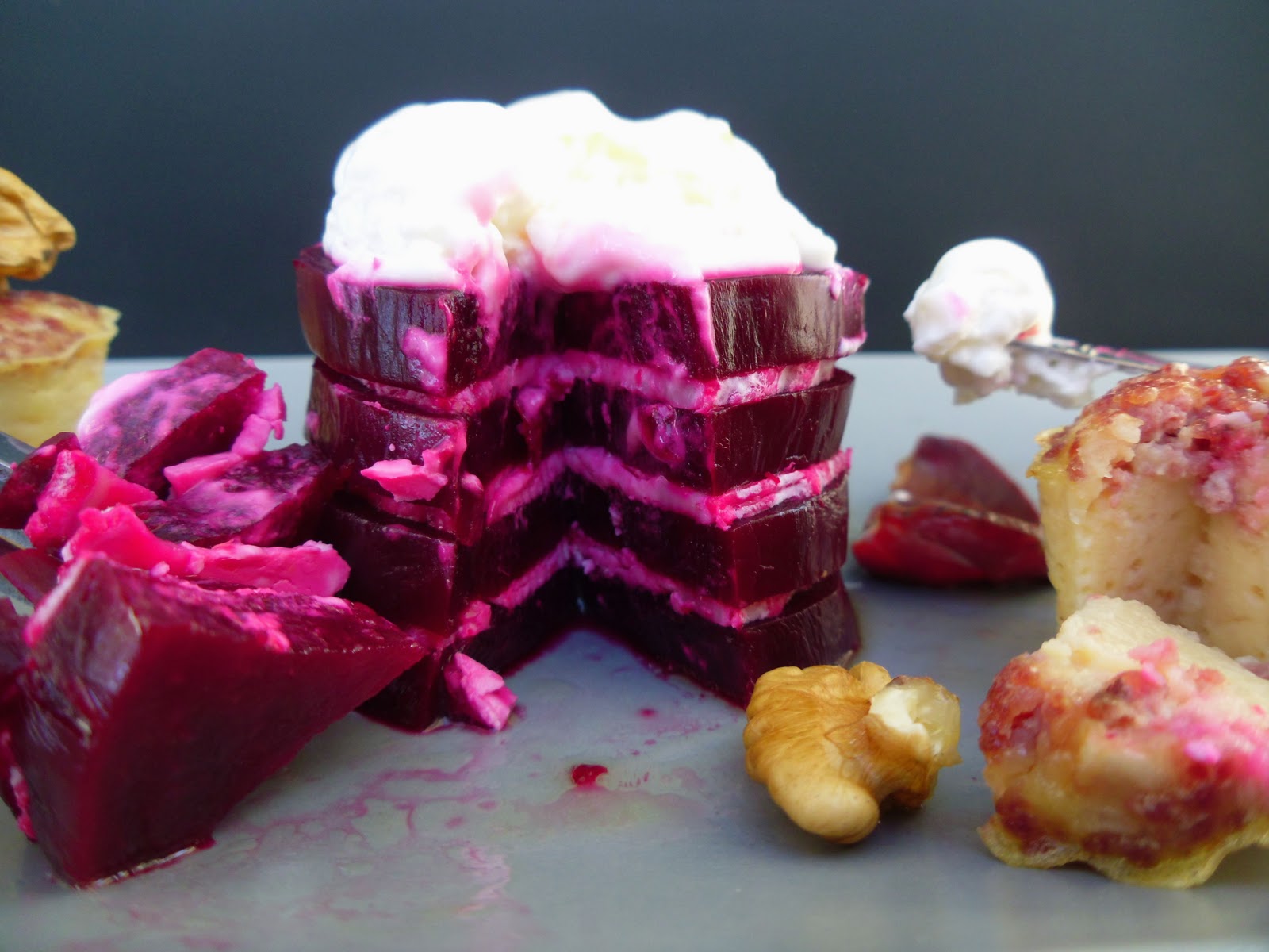 Gourmande ou passionnée...: Mille-feuille betterave-fromage de chèvre ...