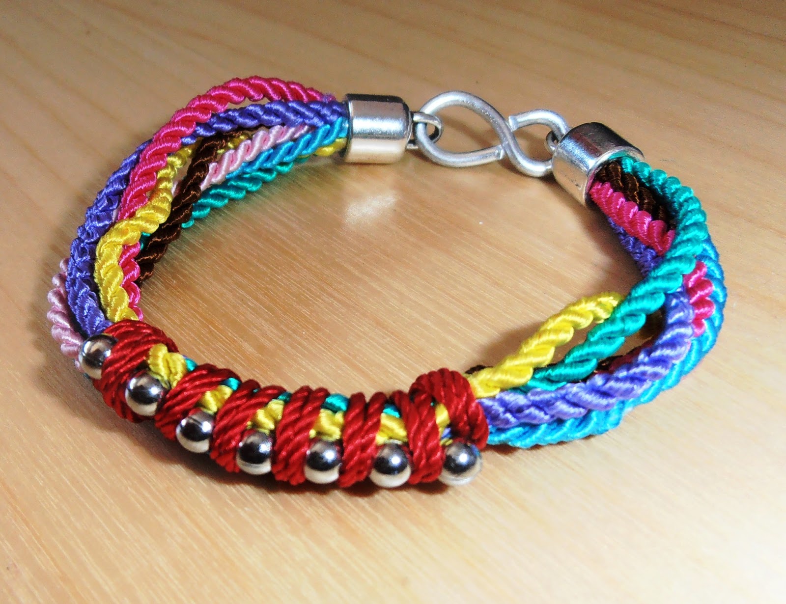 Pekitas de glamour: PULSERAS VERANIEGAS