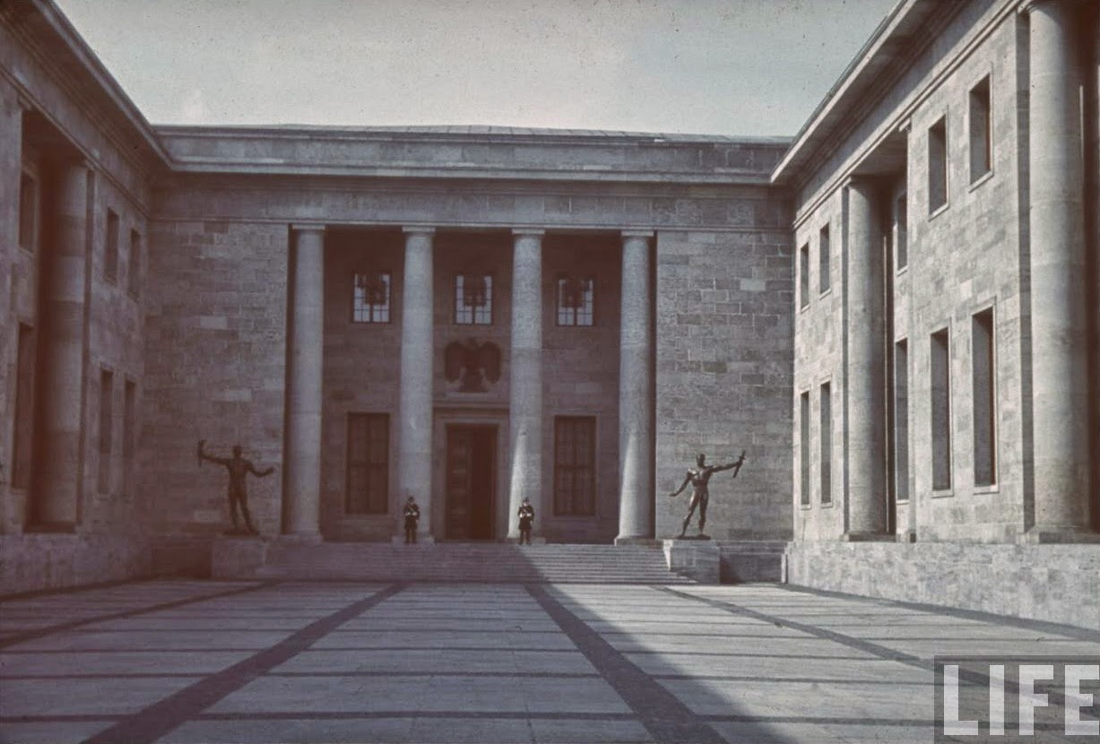 Neues Europa: The Reich in Photos – The New Reich Chancellery in Berlin