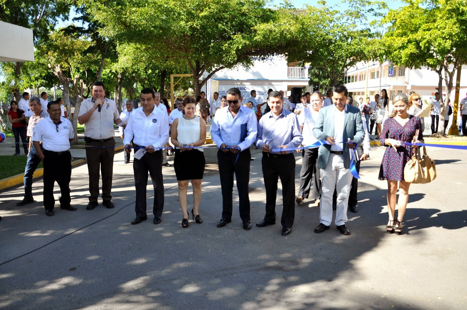 Inauguran la Expo Emprendedores 2014 de la FACEAM de la UAS | Entre Veredas