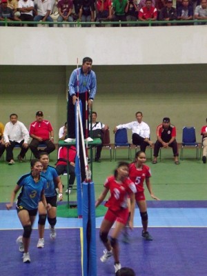 VOLLY BALL: Perwasitan Dalam Permainan Bola Voli