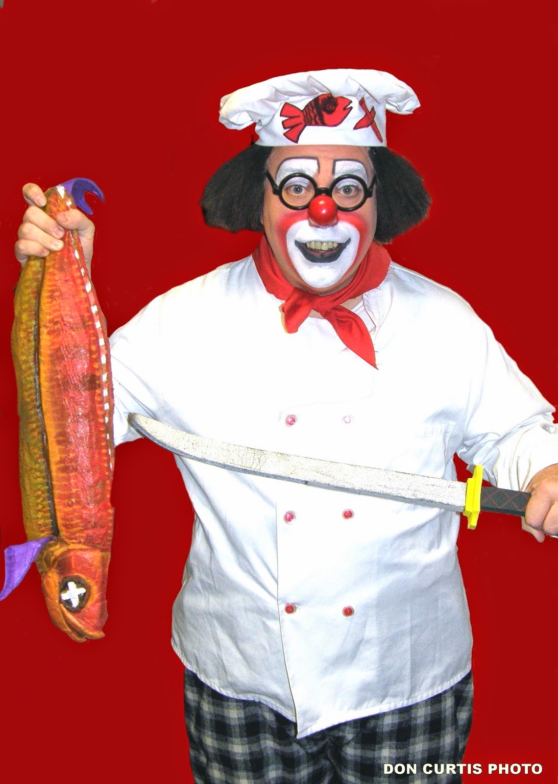 CIRCUS PERSONALITY PHOTOS: Super Clown