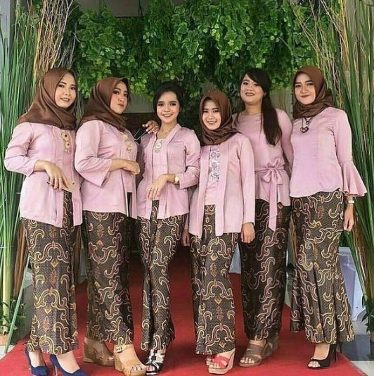 10 TEMA DRESS CODE DAN MANFAATNYA - Jersey Jogja | Rochester