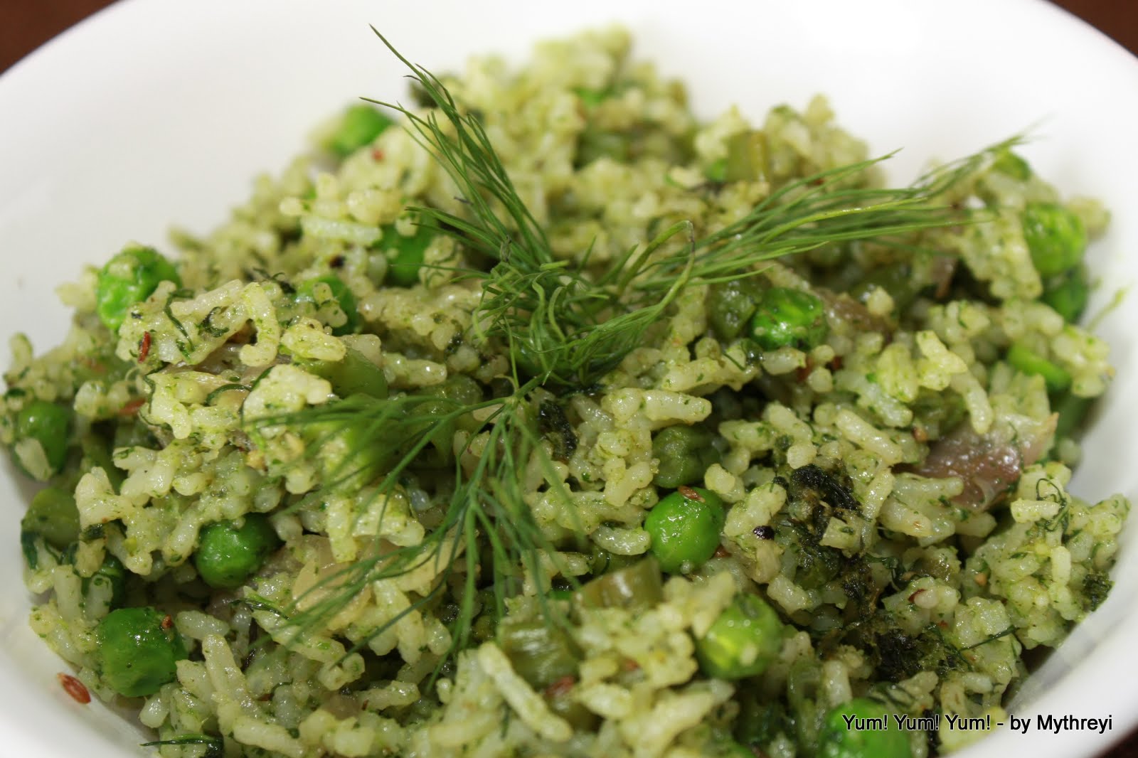 Yum! Yum! Yum!: Dill Flavored Spinach Rice aka 'Green Rice'