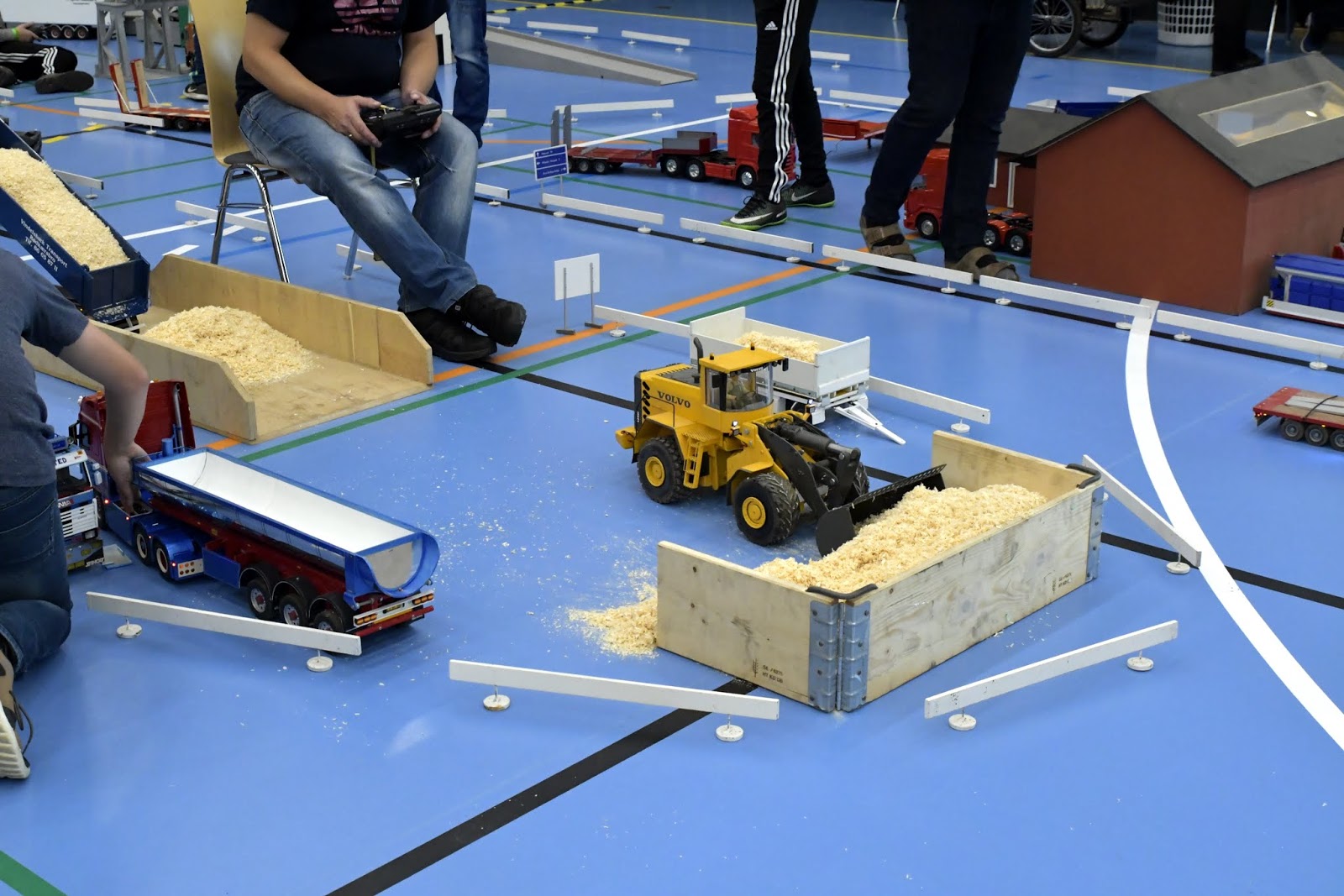 Dansk H0 - Modul Samkørsel.: Lørdag i Kjellerup.