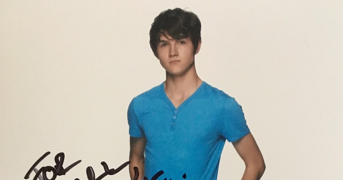 Celebrity Signings: Tommy Knight (Sarah Jane Adventures)