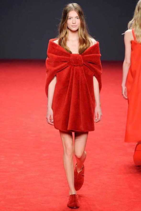 14 Red Glamour Evening Gawn For Christmas Eve | Glowlicious.Me