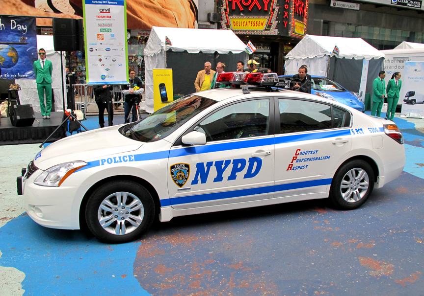 CO2 E - RACE/CO2 GREEN DRIVE: THE TIMES SQUARE EXPERIENCE & CATWALK