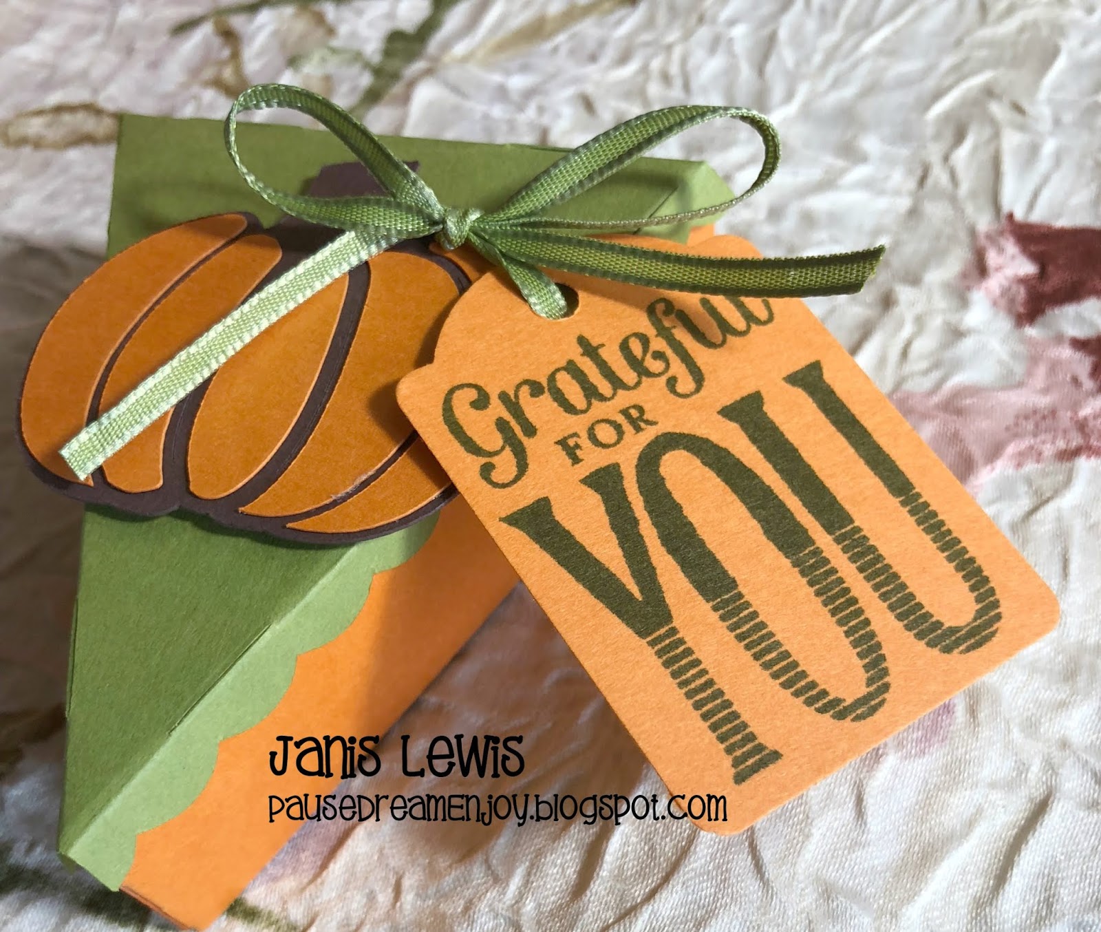 Pause Dream Enjoy: Pumpkin Pie Gift Box
