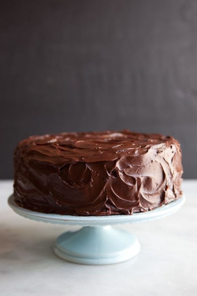A Delicious and Easy Homemade Chocolate Cake