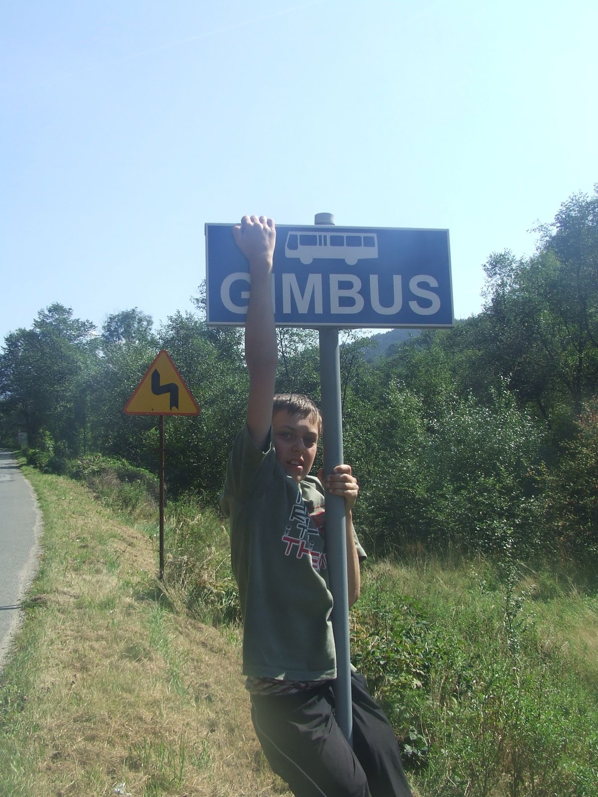 Kuźnia Niezliczonych Ostrzy: Przyszłość narodu, czyli gimbusy w natarciu