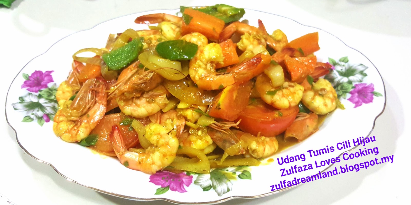 ZULFAZA LOVES COOKING: Udang tumis cili hijau