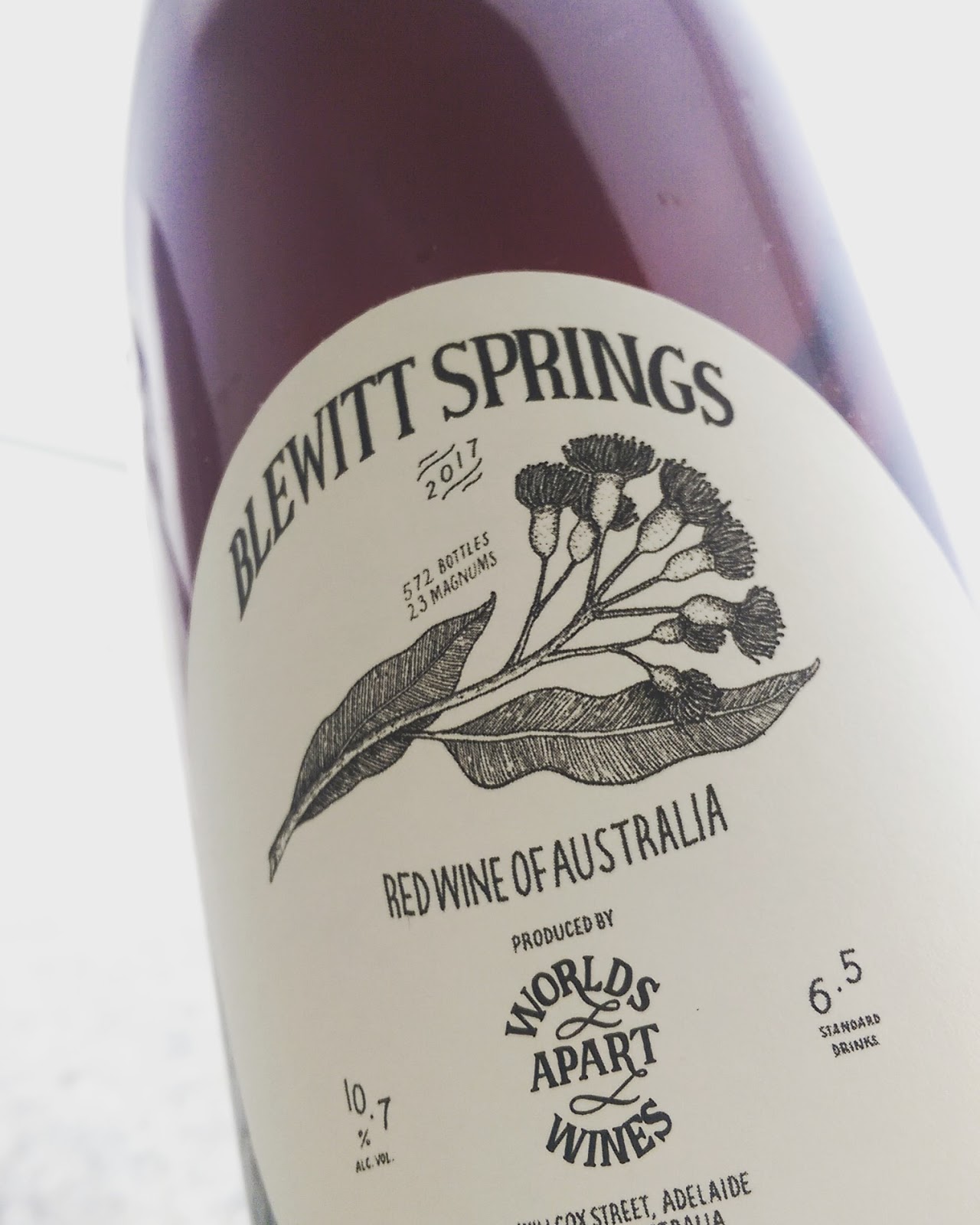 Worlds Apart Wines Blewitt Springs 2017 - QWine Reviews