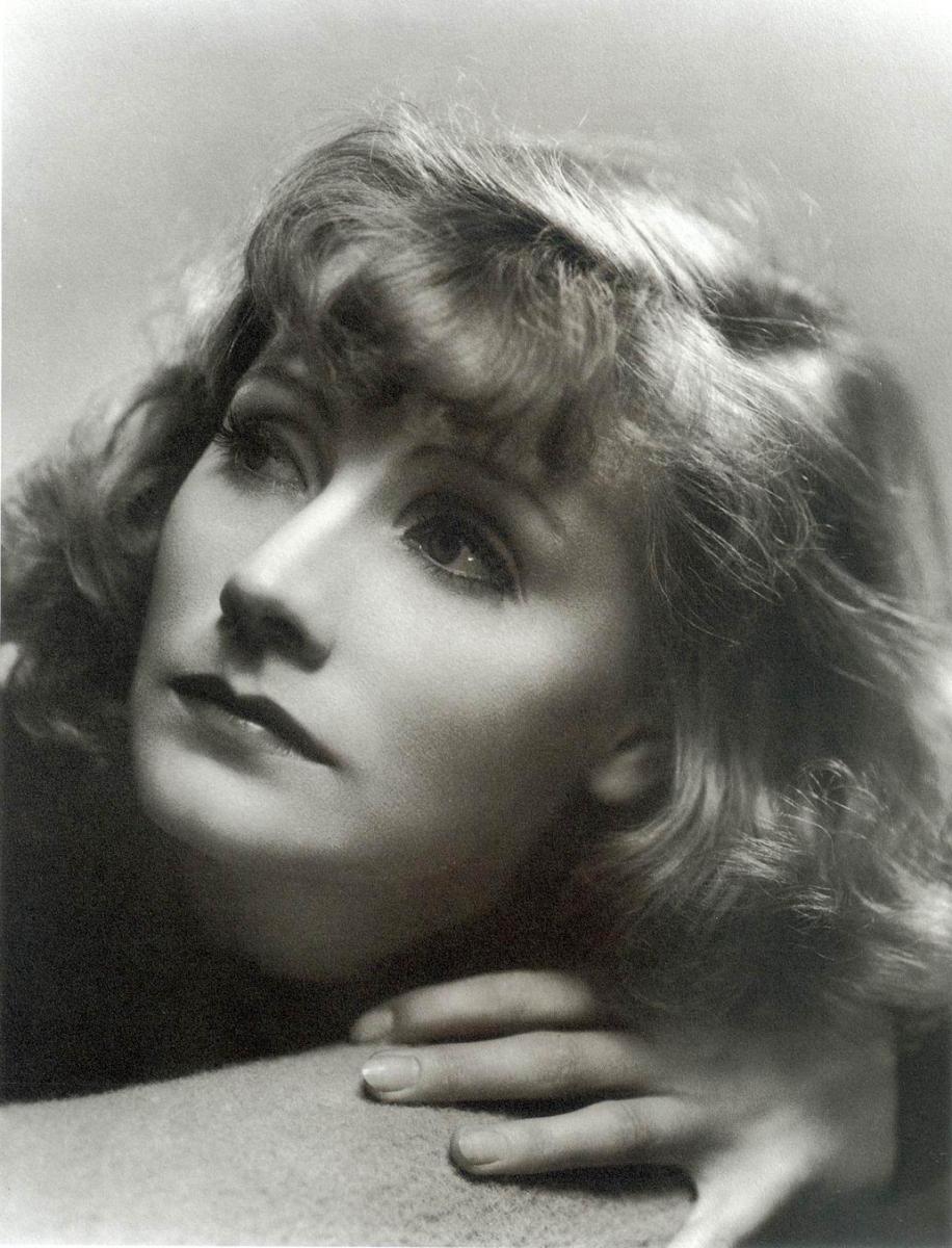 The Man Who Shot Garbo: Stunning Black and White Portraits of Swedish ...