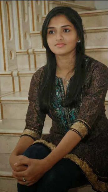 Beautiful Indian Girls Wallpapers - GIRLS FASHION DAILY UPDATE