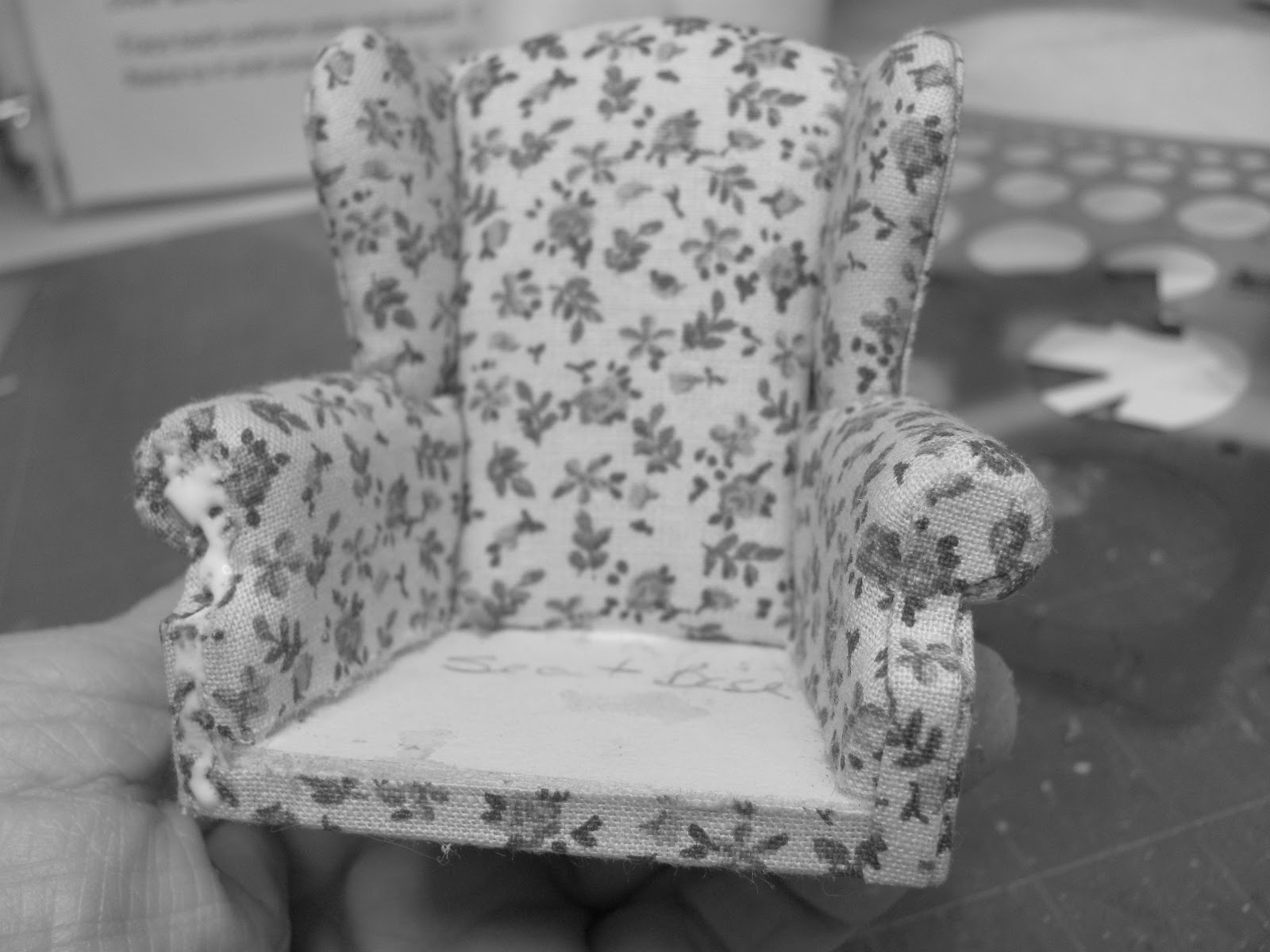 Dollhouse Miniature Furniture - Tutorials | 1 inch minis: Pictures ...