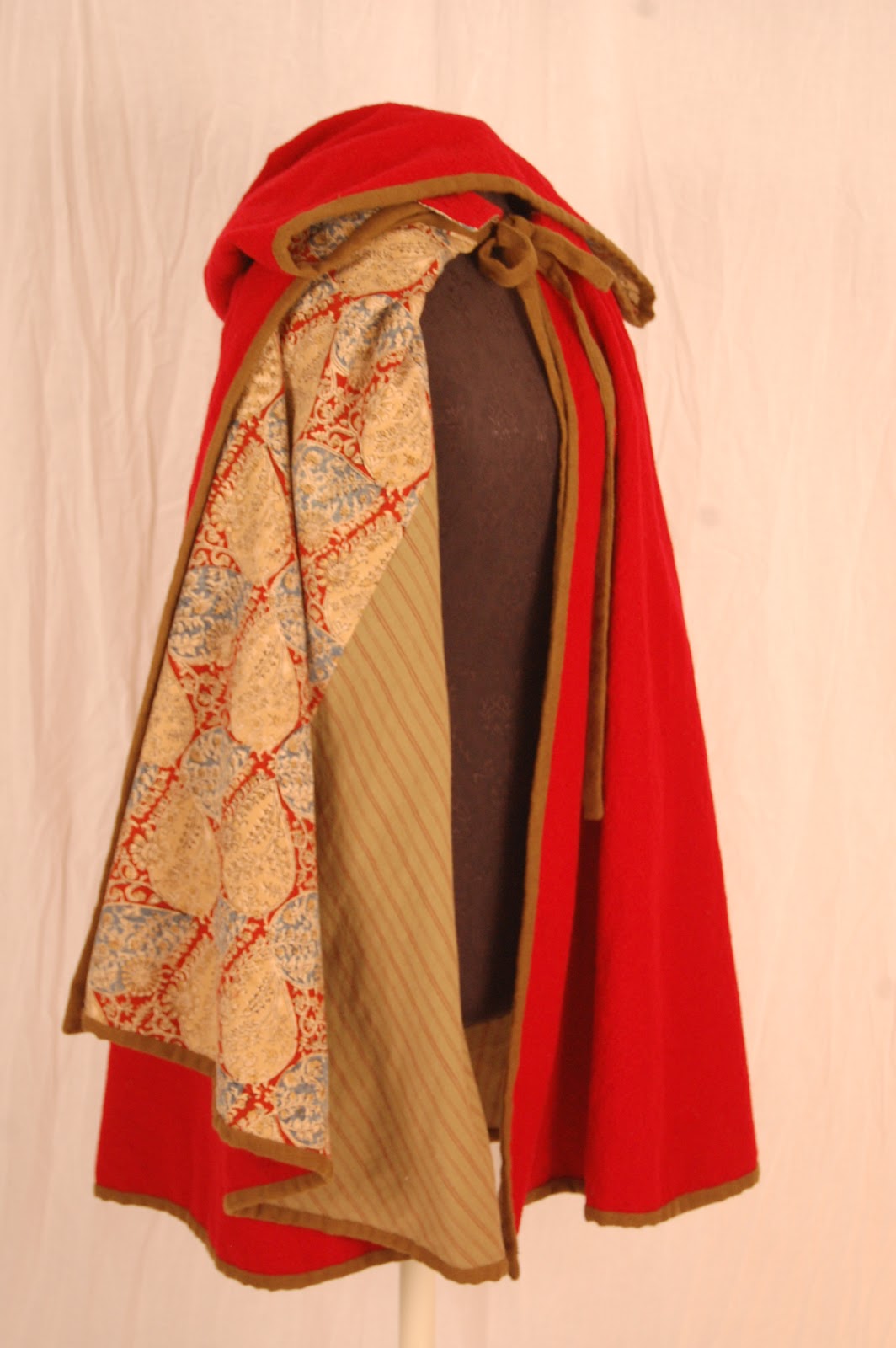 Sycamore Springs Clothier: SOLD - 100% Wool Women's 18th Century Cape
