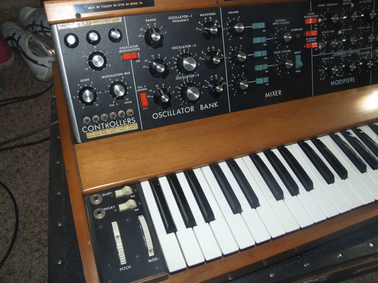 MATRIXSYNTH: Modded Moog Minimoog D w/Roland MPU-101