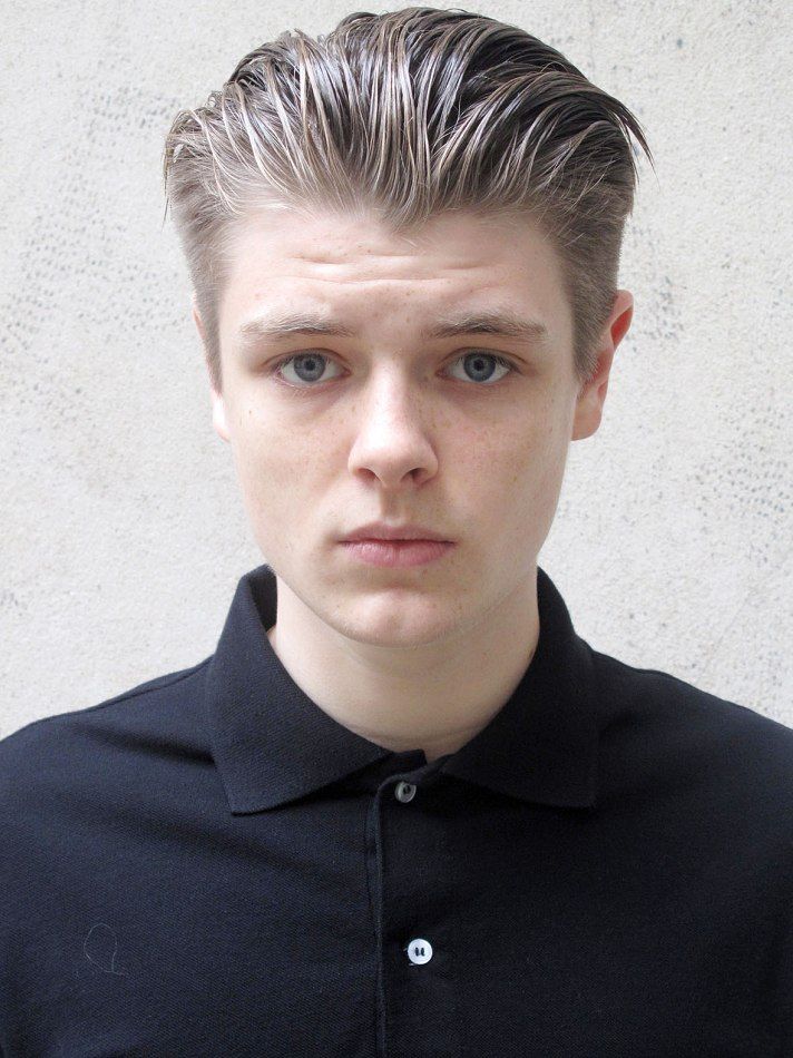 First Runway - men board: Dan Rumpf