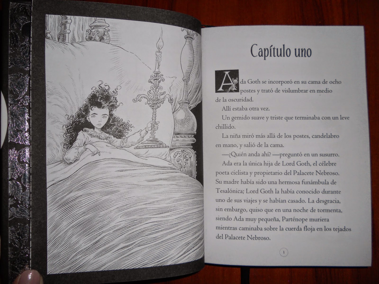 Todos mis libros: Ada Goth y el fantasma del ratón.