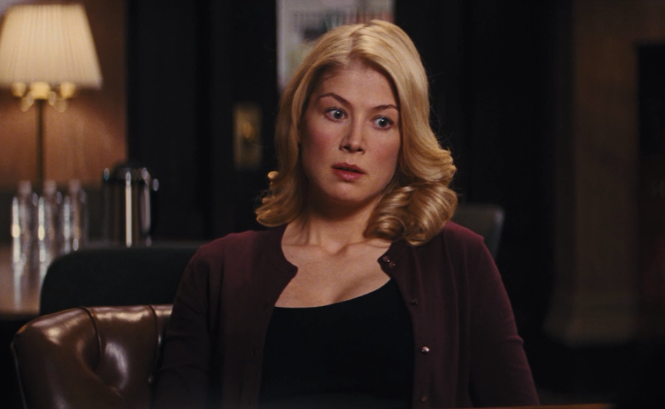 Rosamund Pike - Jack Reacher - Part Two - Snapikk.com