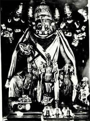 Sri Lakshmi Narasimhar: Sri Namakkal Nrusimhar