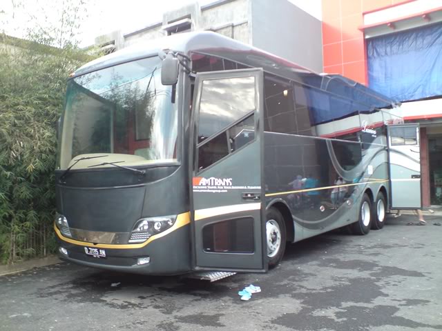 5 Bus Termewah di Indonesia ~ WELCOME