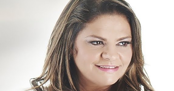 Gospel Atemporal: LÉA MENDONÇA - Uma vida com muita superação