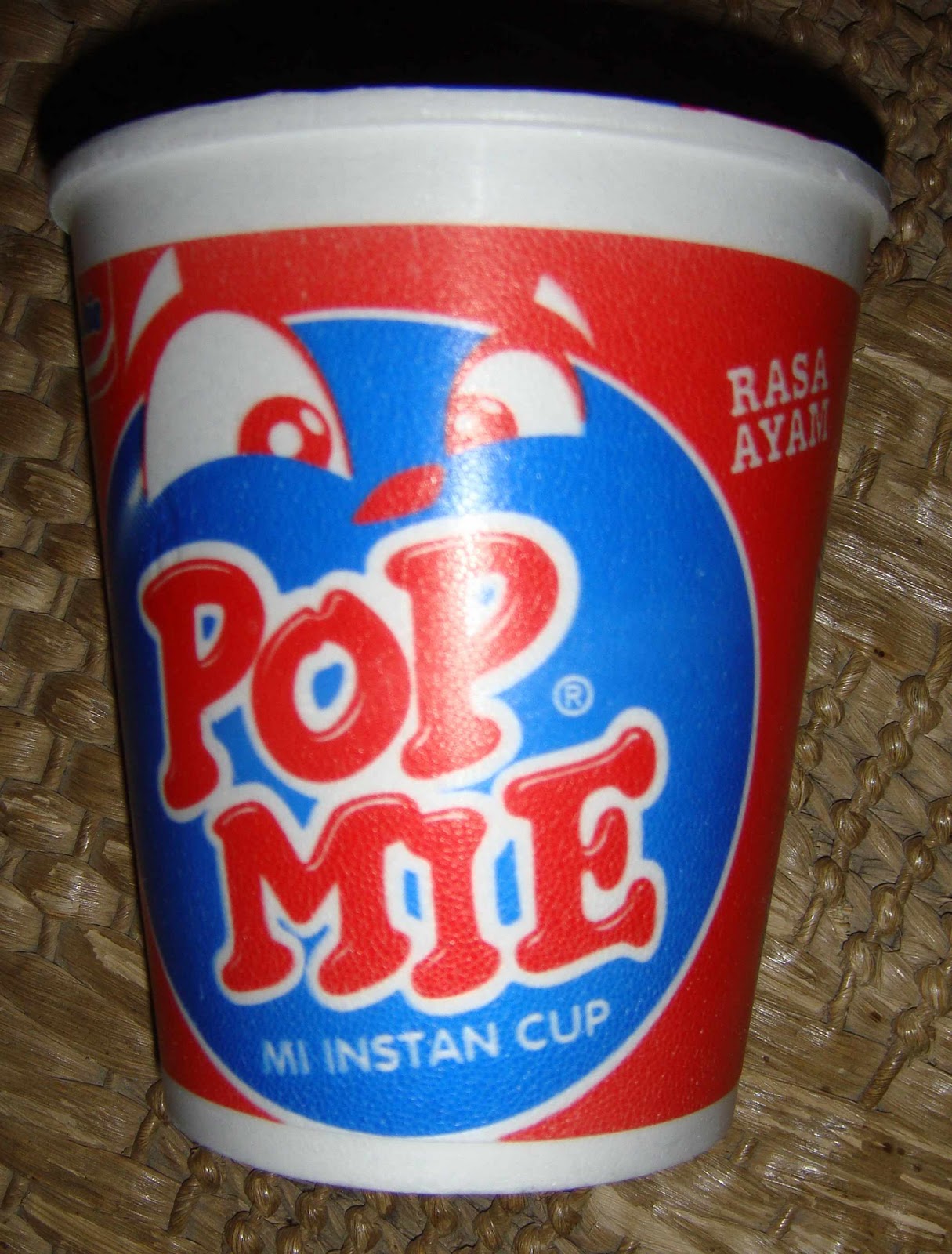 Supersupergirl's Food Reviews: IndoMie Pop Mie Rasa Ayam instant cup ...