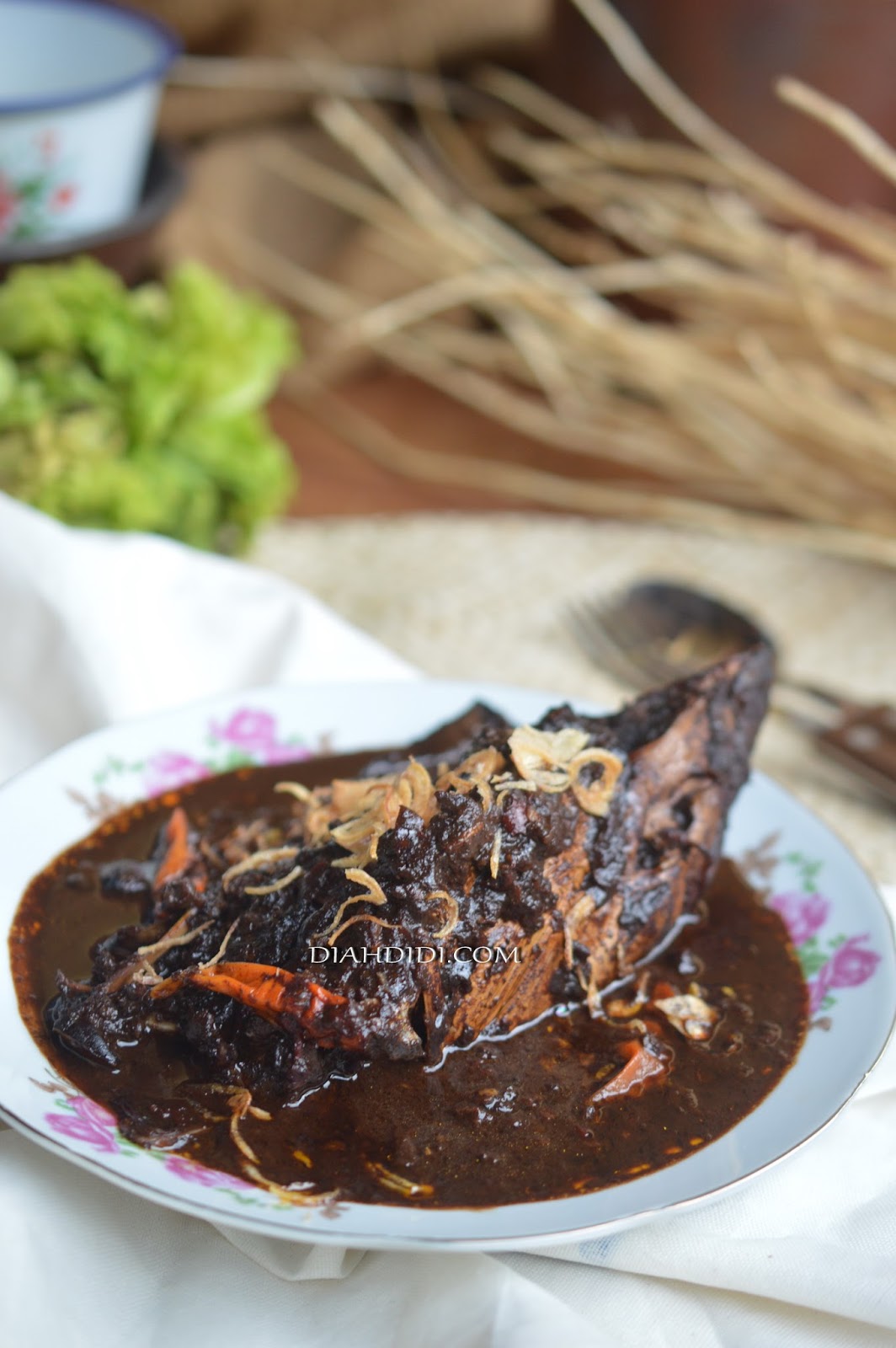 Diah Didi's Kitchen: Kepala Ikan Manyung Masak Kluwak