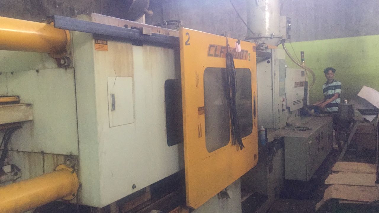 JUAL MESIN INJECTION PLASTIK : Mesin Injection Plastik Chuan Lih Fa 400 T