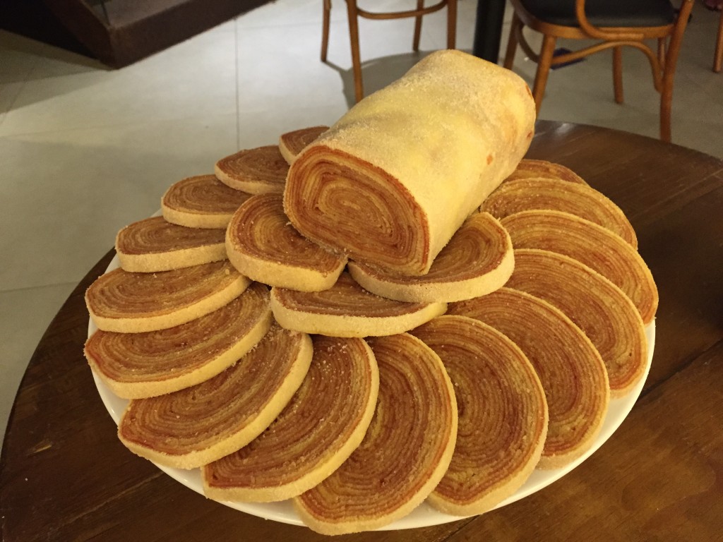 Culinária Receitas & Dicas: Bolo de Rolo Pernambucano (Brasil)