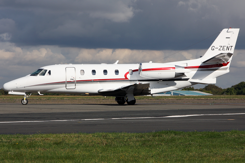LONDON BIGGIN HILL AIRPORT EGKB/BQH IMAGES by Terry Wade: G-ZENT C56X ...