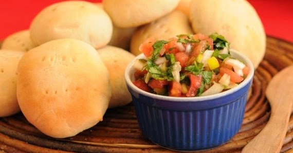 Pan Amasado y Pebre | Milly Recetas