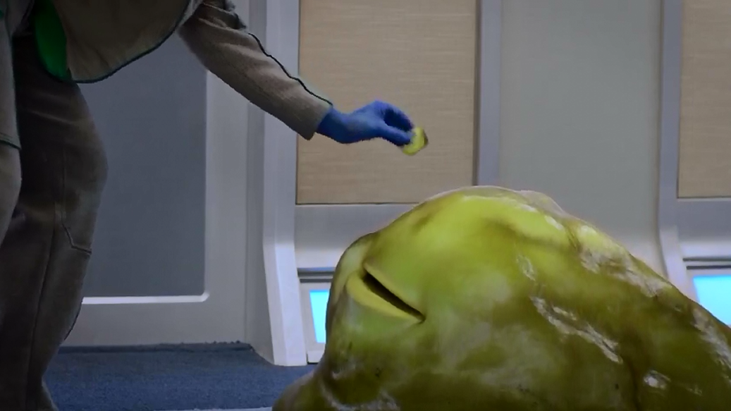 Bob Canada's BlogWorld: The Orville Season 1, Episode 9: Cupid's Dagger