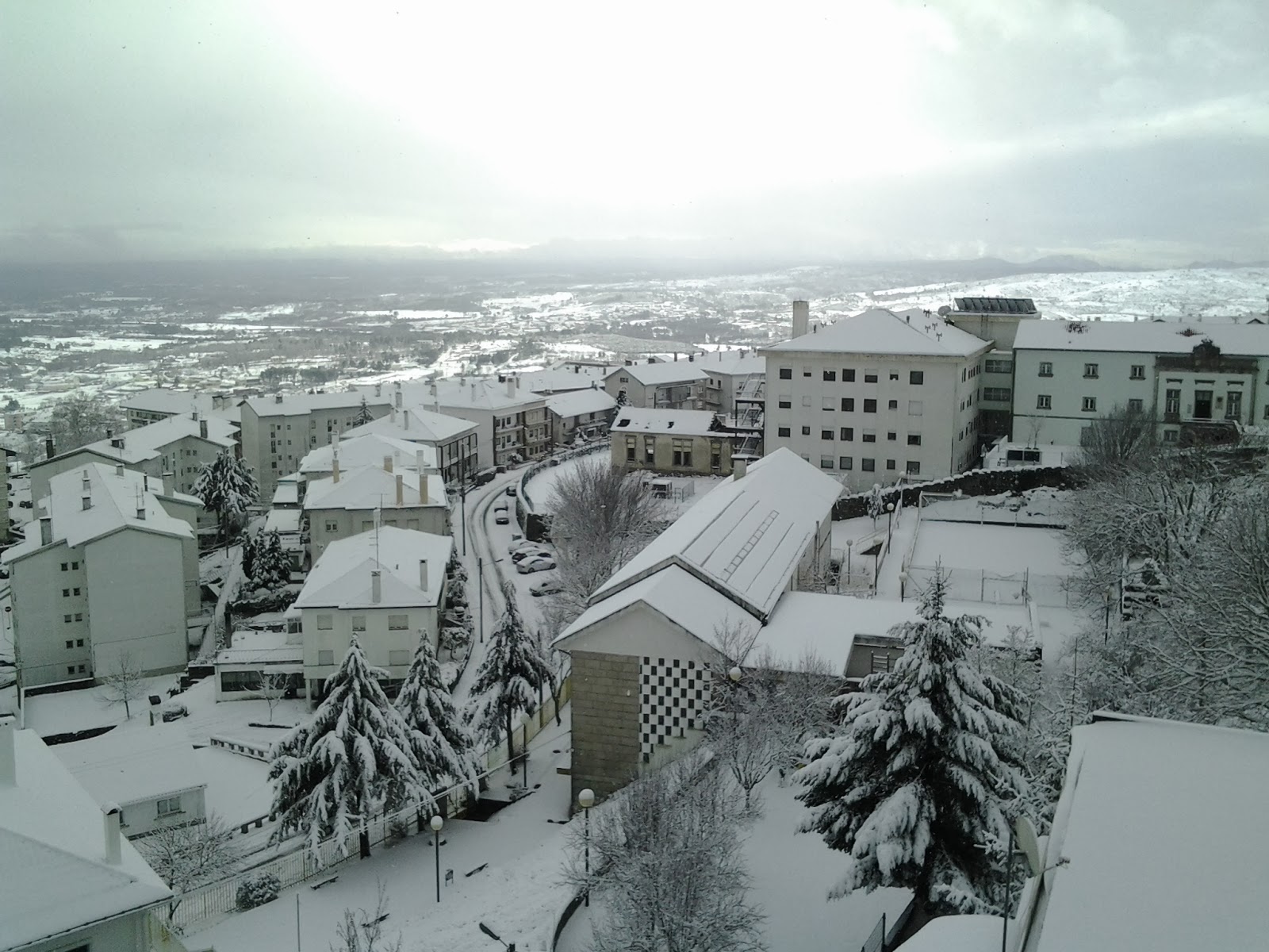 VILA MENDO-vila fernando-guarda: Neve na Guarda