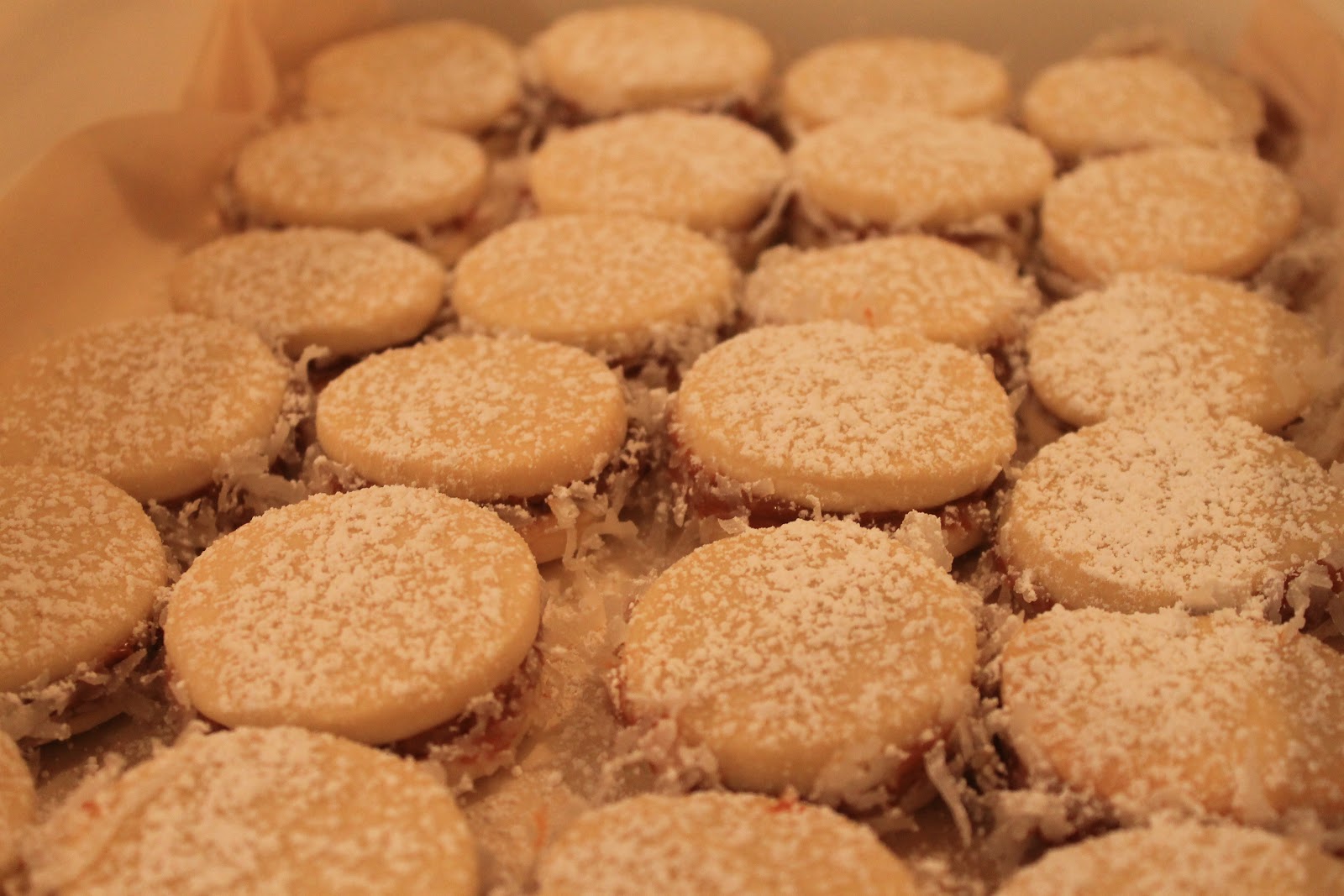 Colombian Alfajores (Dulce de Leche Cookie Sandwiches) - The Bella Insider