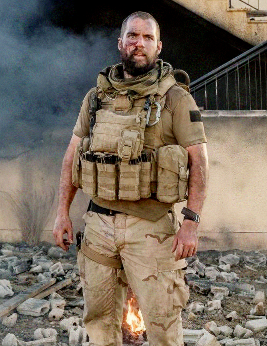 Taylor Lautner Commando