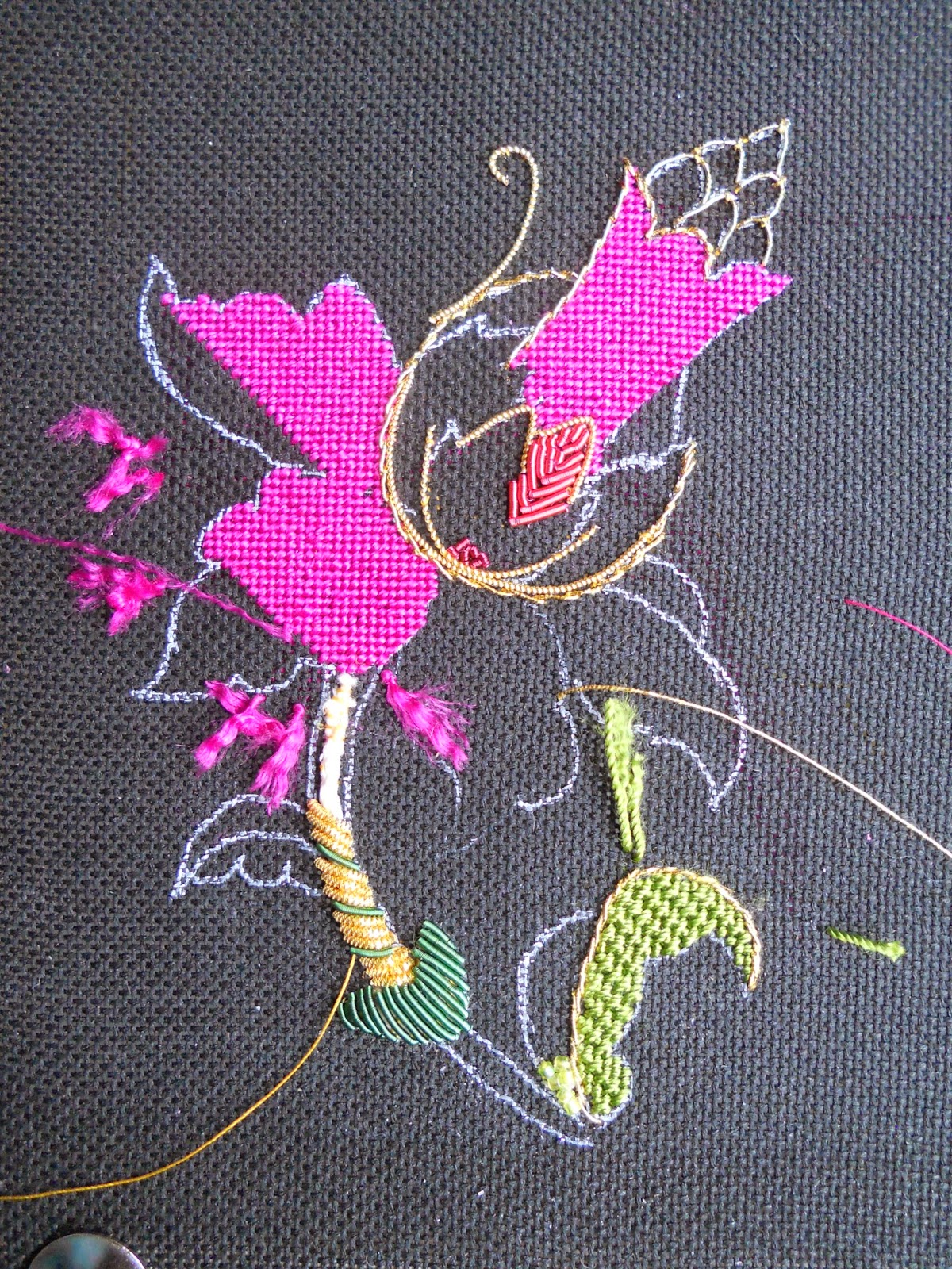 Metal work, Gold work, Embroidery with a lot of technique - Nimble Needle