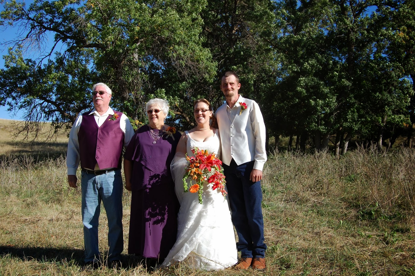 Nana Porcupine: Our first "COW PASTURE" wedding