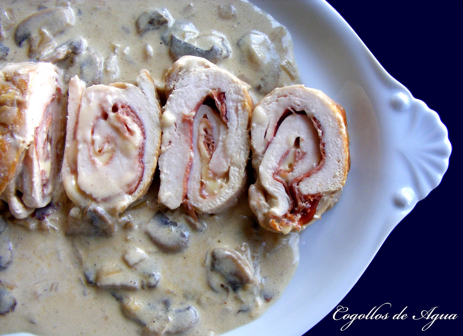 Rollo De Pollo Relleno Al Horno Con Salsa - Noticias de Pollo