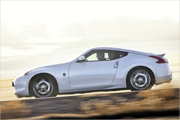 Max Power car: 2012 Nissan 370 Z Facelifted Sports Car - Photos ...