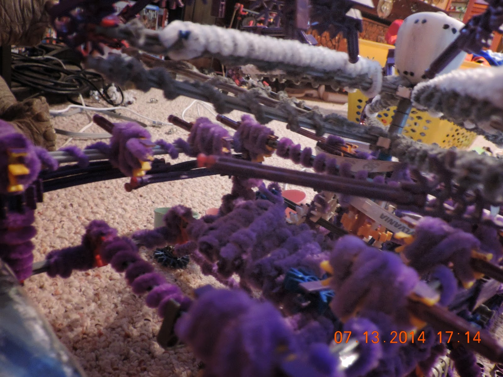 Shenandoah Shows knex carnival rides ™: The paratrooper