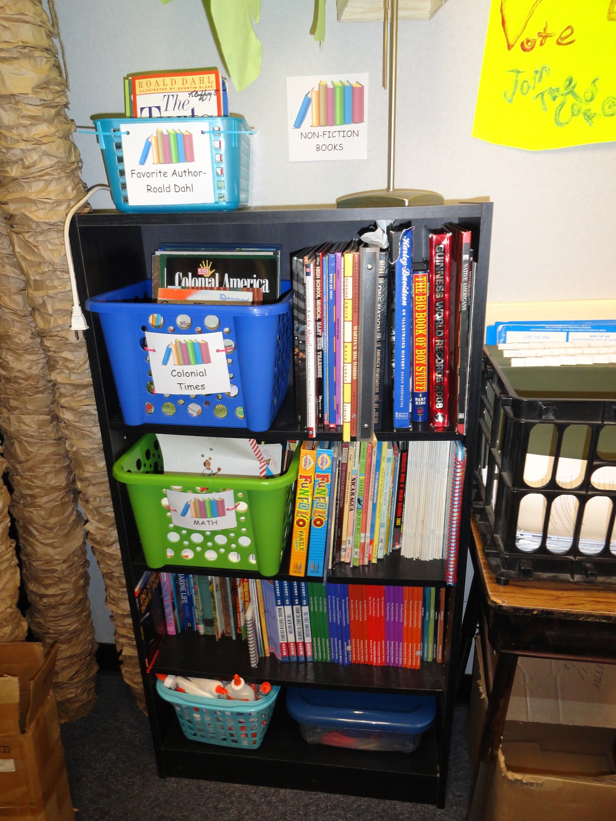A Crafty Teacher: Classroom Library