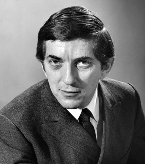 Shadows on the Wall: An Online Dark Shadows Fanzine: Jonathan Frid